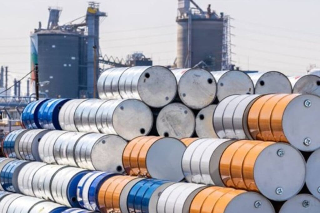 Crude oil price crashes, puts 2025 Nigeria’s revenue target in jeopardy - Report | APAnews ...