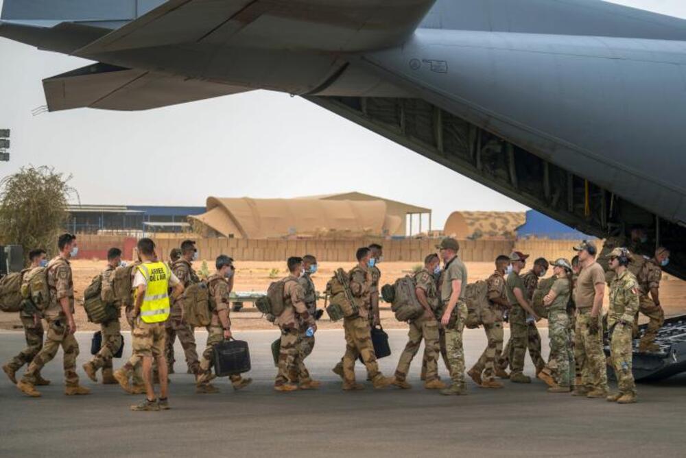 France announces handover of last base to Senegal | APAnews - African ...